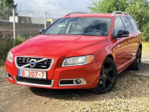 Sarkans Volvo V70 2013 Rīga, ar dzinēja tilpumu 2.00 L un nobraukumu 0 tūkst. km par 6995 €, foto 4 vietnē AUTOMOTO.COM.LV
