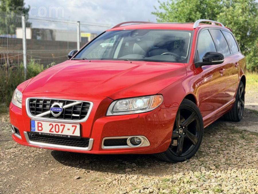 Sarkans Volvo V70 2013 Rīga, ar dzinēja tilpumu 2.00 L un nobraukumu 0 tūkst. km par 6995 €, foto 4 vietnē AUTOMOTO.COM.LV