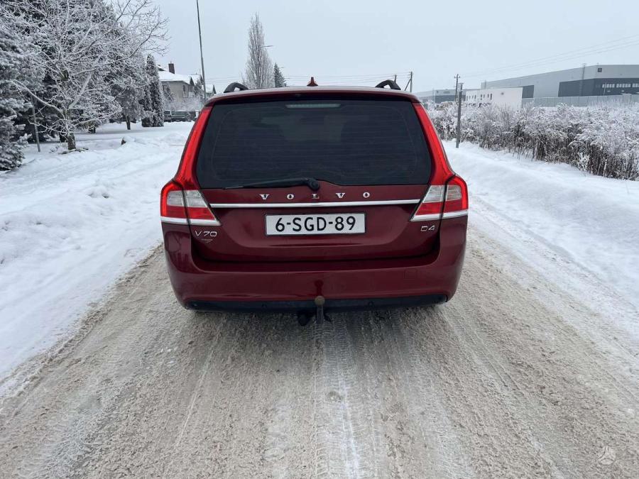 Sarkans Volvo V70 2014 Kauņa, ar dzinēja tilpumu 1.98 L un nobraukumu 269 tūkst. km par 6850 €, foto 11 vietnē AUTOMOTO.COM.LV