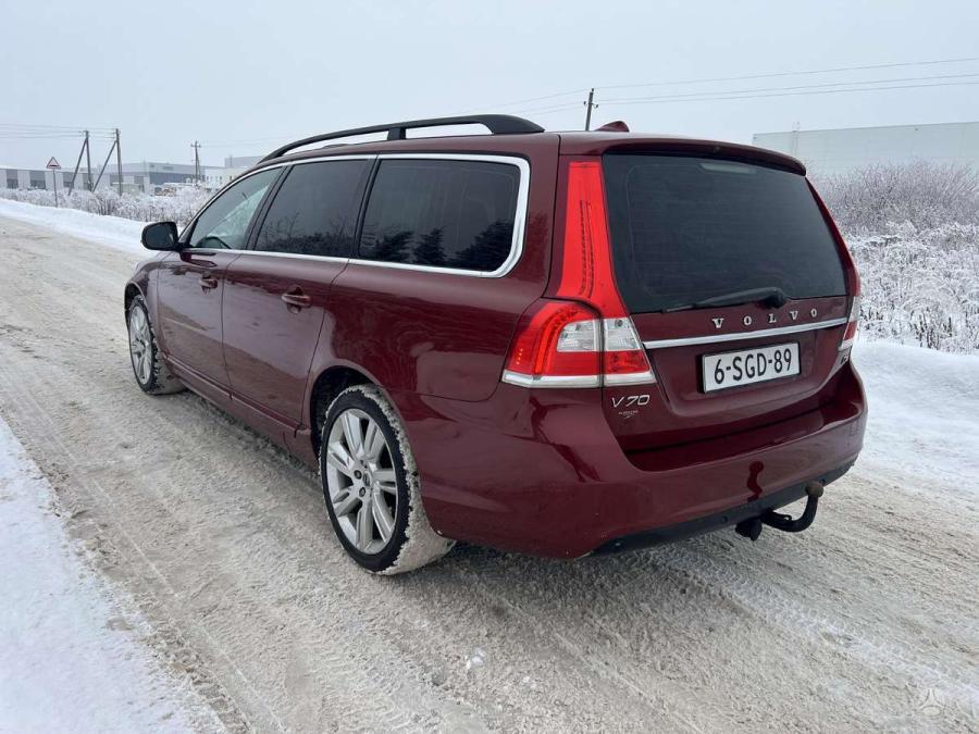 Sarkans Volvo V70 2014 Kauņa, ar dzinēja tilpumu 1.98 L un nobraukumu 269 tūkst. km par 6850 €, foto 12 vietnē AUTOMOTO.COM.LV