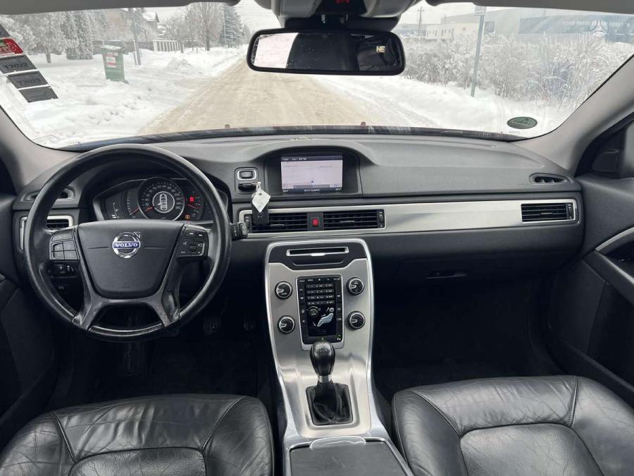 Sarkans Volvo V70 2014 Kauņa, ar dzinēja tilpumu 1.98 L un nobraukumu 269 tūkst. km par 6850 €, foto 15 vietnē AUTOMOTO.COM.LV