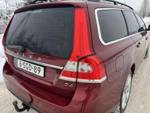 Sarkans Volvo V70 2014 Kauņa, ar dzinēja tilpumu 1.98 L un nobraukumu 269 tūkst. km par 6850 €, foto 24 vietnē AUTOMOTO.COM.LV