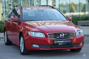 Red Volvo V70 2014 in Vilnius, with an engine capacity of 2.40 L and mileage of 296 thousand km for 7700 €, photo 6 on AUTOMOTO.COM.LV