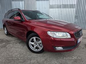 Sarkans Volvo V70 2015 Tallina, ar dzinēja tilpumu 2.00 L un nobraukumu 267 tūkst. km par 7490 €, foto 3 vietnē AUTOMOTO.COM.LV