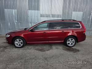 Sarkans Volvo V70 2015 Tallina, ar dzinēja tilpumu 2.00 L un nobraukumu 267 tūkst. km par 7490 €, foto 7 vietnē AUTOMOTO.COM.LV