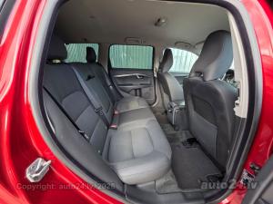Sarkans Volvo V70 2015 Tallina, ar dzinēja tilpumu 2.00 L un nobraukumu 267 tūkst. km par 7490 €, foto 13 vietnē AUTOMOTO.COM.LV