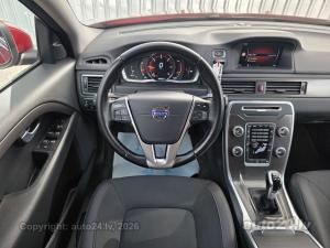 Sarkans Volvo V70 2015 Tallina, ar dzinēja tilpumu 2.00 L un nobraukumu 267 tūkst. km par 7490 €, foto 15 vietnē AUTOMOTO.COM.LV