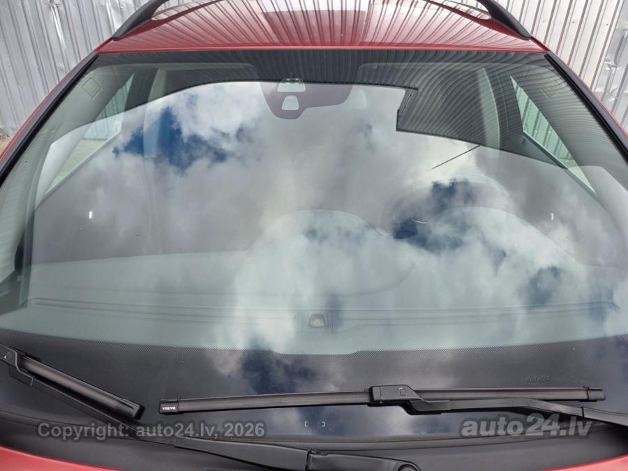 Sarkans Volvo V70 2015 Tallina, ar dzinēja tilpumu 2.00 L un nobraukumu 267 tūkst. km par 7490 €, foto 24 vietnē AUTOMOTO.COM.LV