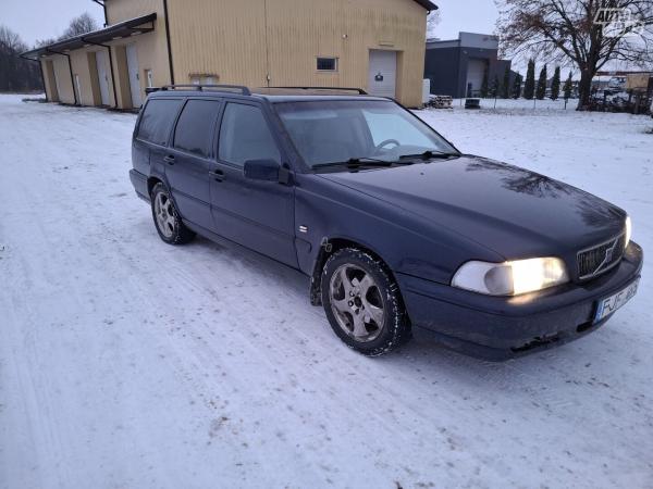 Volvo V70 1998 Joniškis, ar dzinēja tilpumu 2.50 L un nobraukumu 380 tūkst. km par 600 €, foto 2 vietnē AUTOMOTO.COM.LV