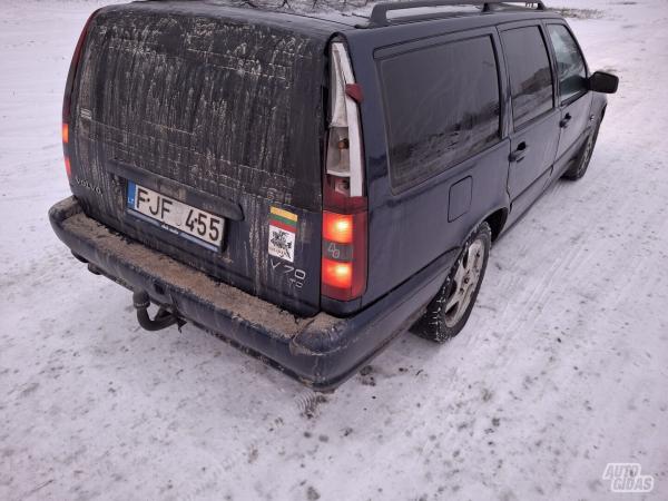 Volvo V70 1998 Joniškis, ar dzinēja tilpumu 2.50 L un nobraukumu 380 tūkst. km par 600 €, foto 4 vietnē AUTOMOTO.COM.LV