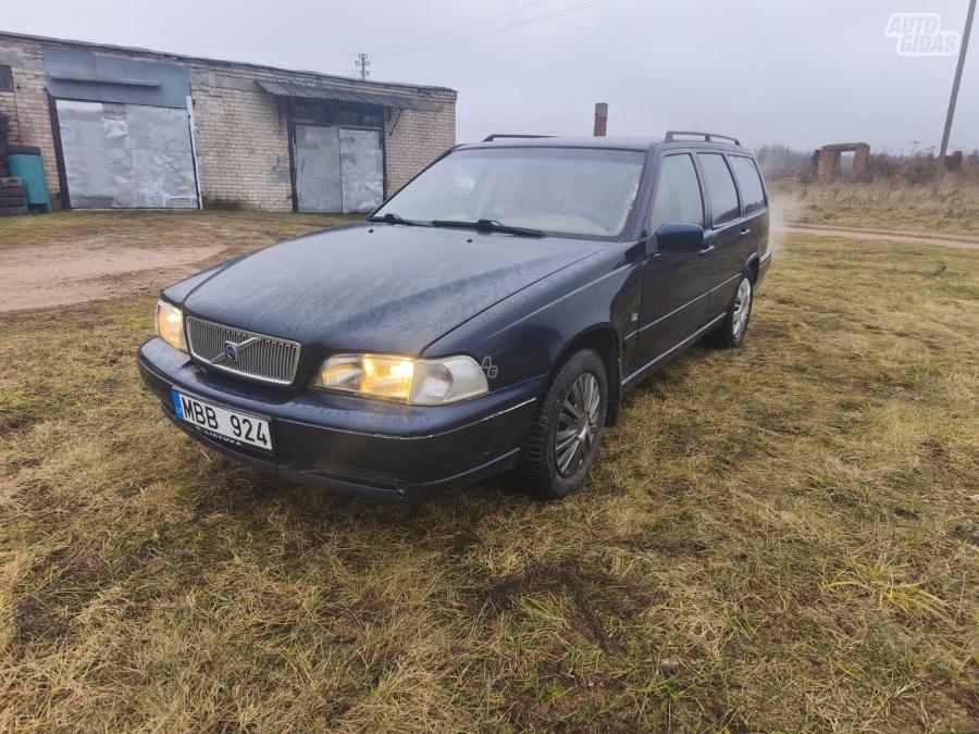 Volvo V70 1998 Ignalina, ar dzinēja tilpumu 2.40 L un nobraukumu 378 tūkst. km par 430 €, foto 3 vietnē AUTOMOTO.COM.LV