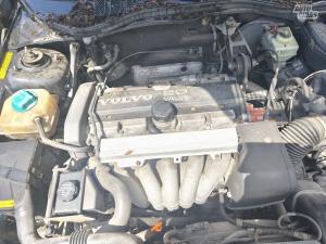 Volvo V70 1998 Ignalina, ar dzinēja tilpumu 2.40 L un nobraukumu 395 tūkst. km par 300 €, foto 3 vietnē AUTOMOTO.COM.LV
