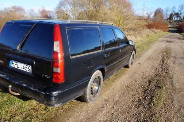 Volvo V70 1998 in Kaunas, with an engine capacity of 2.50 L and mileage of 566 thousand km for 550 €, photo 4 on AUTOMOTO.COM.LV