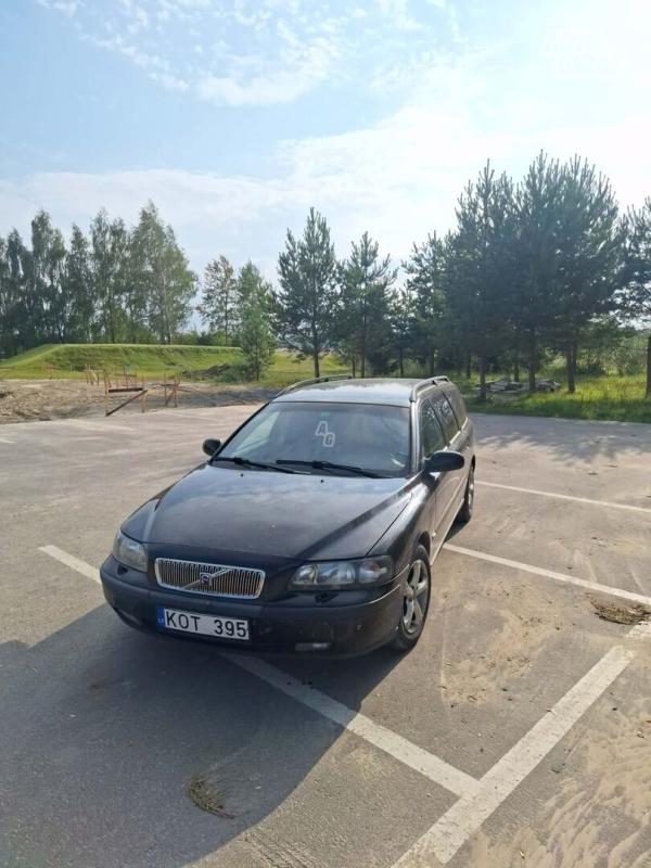 Volvo V70 1999 Panevēža, ar dzinēja tilpumu 2.00 L un nobraukumu 1 tūkst. km par 600 €, foto 7 vietnē AUTOMOTO.COM.LV