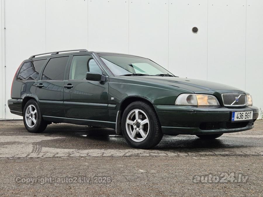 Volvo V70 1999 in Rakvere, with an engine capacity of 2.50 L and mileage of 282 thousand km for 2600 €, photo 3 on AUTOMOTO.COM.LV