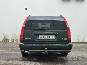 Volvo V70 1999 in Rakvere, with an engine capacity of 2.50 L and mileage of 282 thousand km for 2600 €, photo 6 on AUTOMOTO.COM.LV