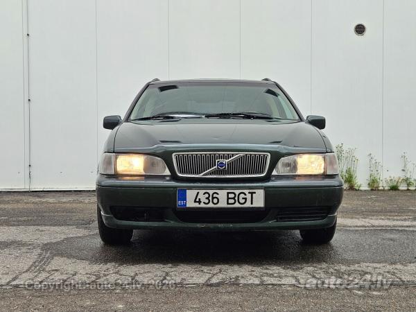 Volvo V70 1999 in Rakvere on AUTOMOTO.COM.LV Volvo V70 1999 in Rakvere, with an engine capacity of 2.50 L and mileage of 282 thousand km for 2600 €, photo 7 on AUTOMOTO.COM.LV