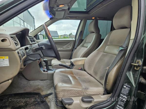 Volvo V70 1999 in Rakvere on AUTOMOTO.COM.LV Volvo V70 1999 in Rakvere, with an engine capacity of 2.50 L and mileage of 282 thousand km for 2600 €, photo 9 on AUTOMOTO.COM.LV