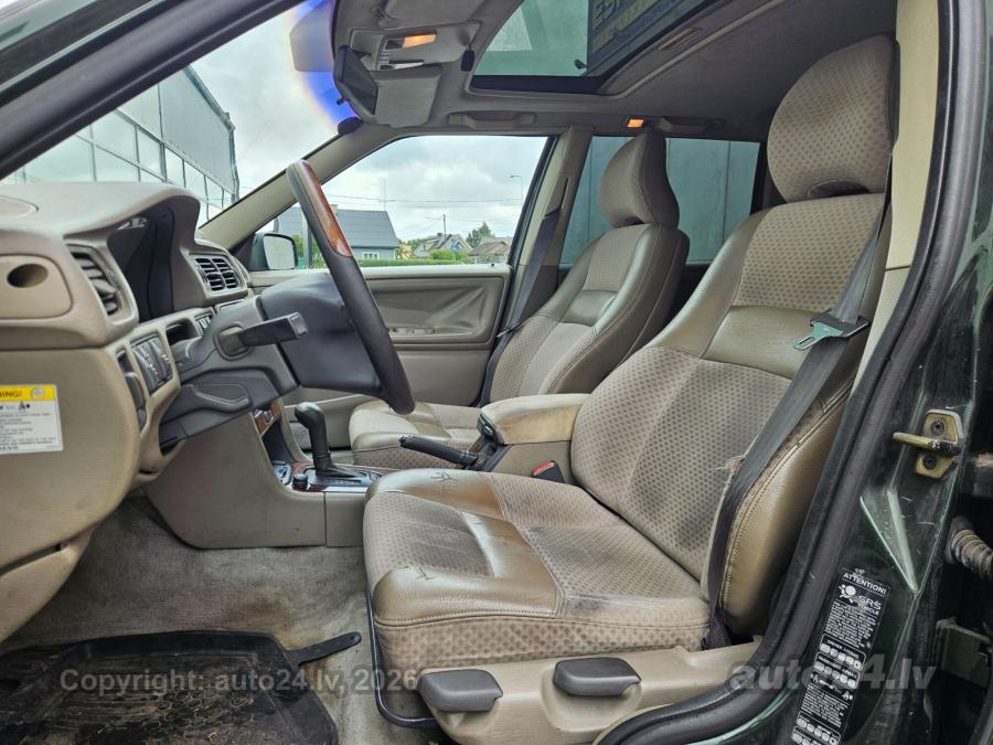 Volvo V70 1999 in Rakvere, with an engine capacity of 2.50 L and mileage of 282 thousand km for 2600 €, photo 9 on AUTOMOTO.COM.LV