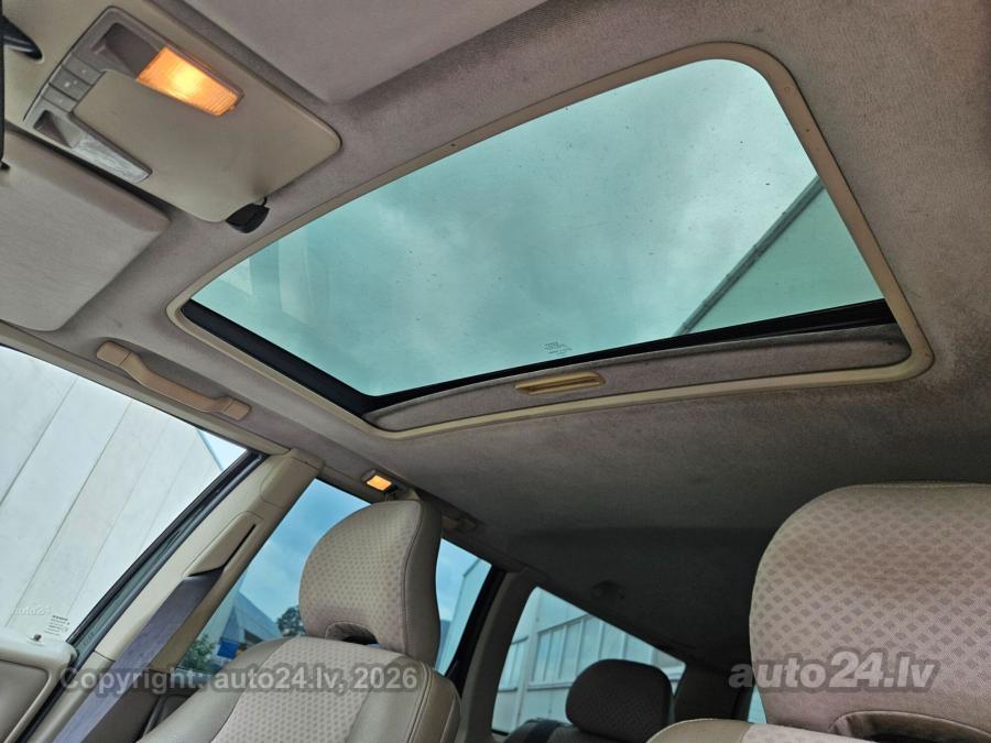 Volvo V70 1999 in Rakvere, with an engine capacity of 2.50 L and mileage of 282 thousand km for 2600 €, photo 12 on AUTOMOTO.COM.LV