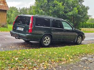 Volvo V70 1999 in Rakvere, with an engine capacity of 2.50 L and mileage of 282 thousand km for 2600 €, photo 16 on AUTOMOTO.COM.LV