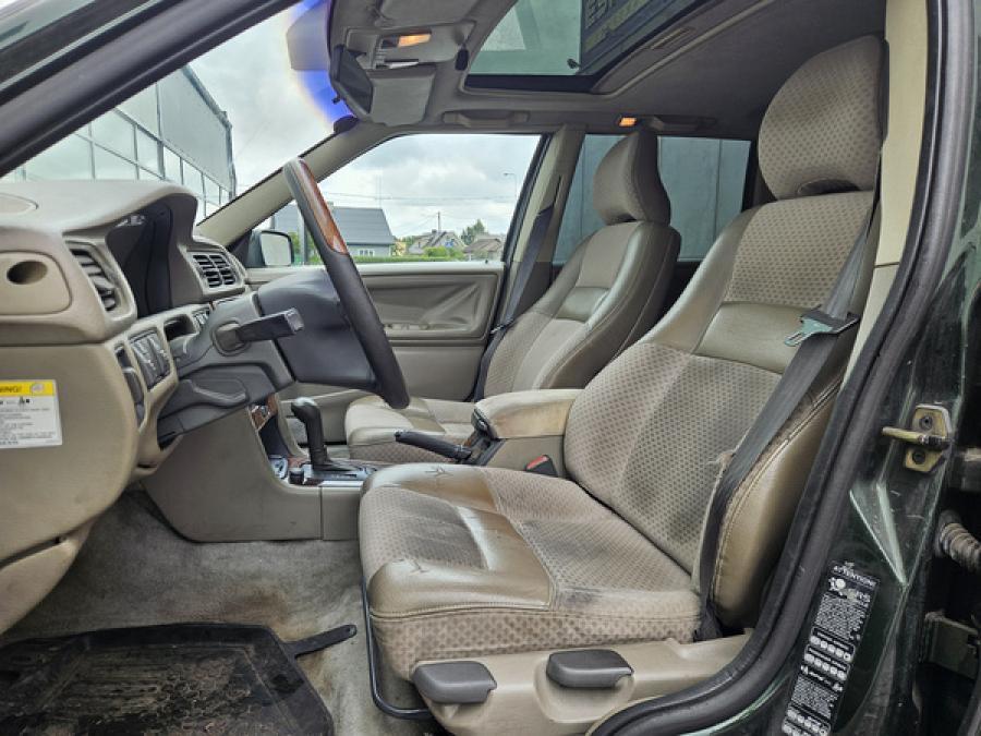 Volvo V70 1999 in Rakvere, with an engine capacity of 2.50 L and mileage of 282 thousand km for 2600 €, photo 4 on AUTOMOTO.COM.LV