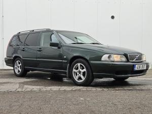Volvo V70 1999 in Rakvere, with an engine capacity of 2.50 L and mileage of 282 thousand km for 2600 €, photo 9 on AUTOMOTO.COM.LV
