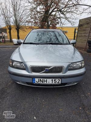 Volvo V70 2000 Radviliškis, ar dzinēja tilpumu 2.50 L un nobraukumu 390 tūkst. km par 1000 €, foto  vietnē AUTOMOTO.COM.LV