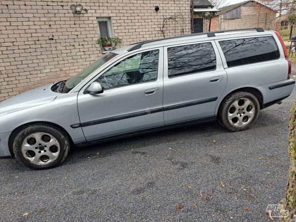 Volvo V70 2000 in Radviliskis, with an engine capacity of 2.50 L and mileage of 390 thousand km for 1000 €, photo 5 on AUTOMOTO.COM.LV