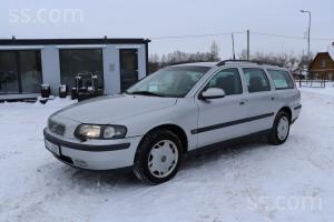Volvo V70 2000 in Gulbene, with an engine capacity of 2.50 L and mileage of 366 thousand km for 1990 €, photo  on AUTOMOTO.COM.LV