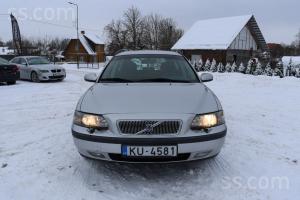 Volvo V70 2000 in Gulbene, with an engine capacity of 2.50 L and mileage of 366 thousand km for 1990 €, photo 2 on AUTOMOTO.COM.LV