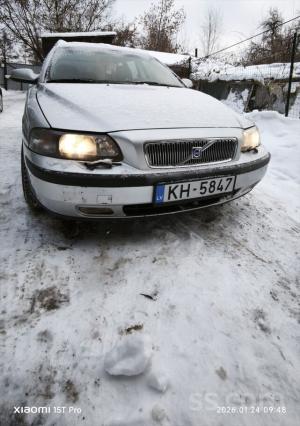 Volvo V70 2000 in Daugavpils, with an engine capacity of 2.50 L and mileage of 362 thousand km for 1430 €, photo 2 on AUTOMOTO.COM.LV