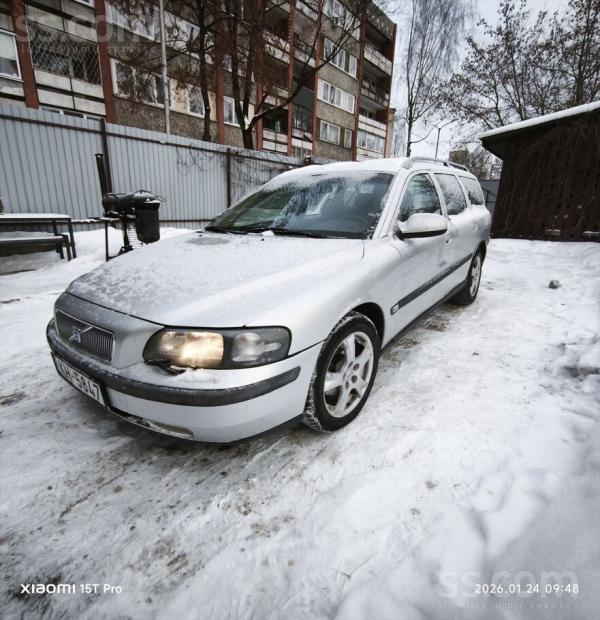 Вольво В70 2000 в Даугавпилс, объемом двигателя 2.50 л и пробегом 362 тыс. км за 1430 €, фото 3 на AUTOMOTO.COM.LV