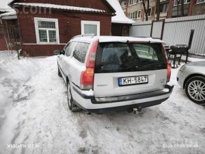 Volvo V70 2000 in Daugavpils, with an engine capacity of 2.50 L and mileage of 362 thousand km for 1430 €, photo 4 on AUTOMOTO.COM.LV