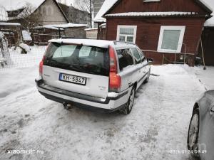 Volvo V70 2000 in Daugavpils, with an engine capacity of 2.50 L and mileage of 362 thousand km for 1430 €, photo 5 on AUTOMOTO.COM.LV
