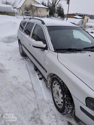 Volvo V70 2000 Viļņa, ar dzinēja tilpumu 24.00 L un nobraukumu 344 tūkst. km par 1100 €, foto 12 vietnē AUTOMOTO.COM.LV