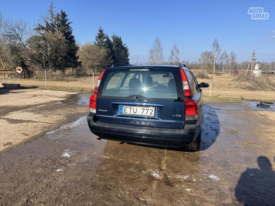Volvo V70 2000 in Vilnius, with an engine capacity of 2.50 L and mileage of 344 thousand km for 520 €, photo 3 on AUTOMOTO.COM.LV