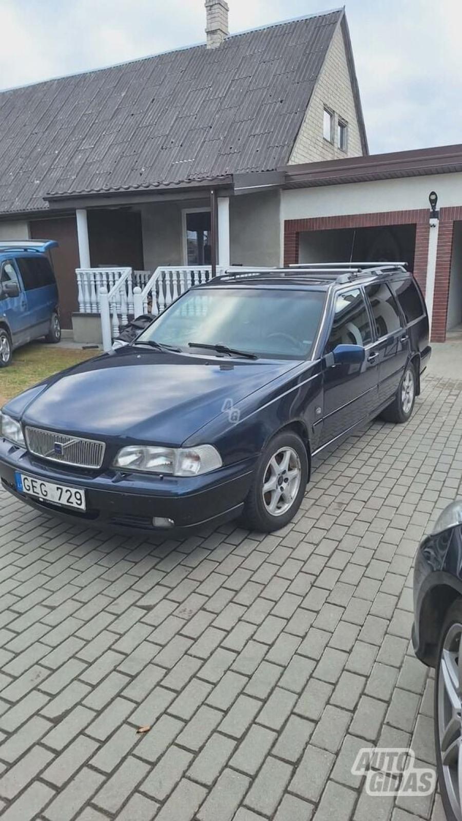 Volvo V70 2000 in Vilnius, with an engine capacity of 2.50 L and mileage of 454 thousand km for 1200 €, photo 4 on AUTOMOTO.COM.LV