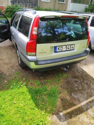 Volvo V70 2000 in Riga, with an engine capacity of 2.50 L and mileage of 438 thousand km for 750 €, photo 4 on AUTOMOTO.COM.LV