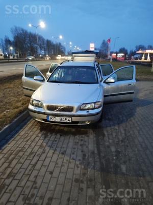 Volvo V70 2000 in Riga, with an engine capacity of 2.50 L and mileage of 438 thousand km for 750 €, photo 9 on AUTOMOTO.COM.LV