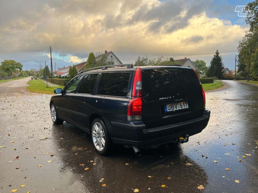 Volvo V70 2000 Klaipėda, ar dzinēja tilpumu 2.50 L un nobraukumu 422 tūkst. km par 790 €, foto 4 vietnē AUTOMOTO.COM.LV