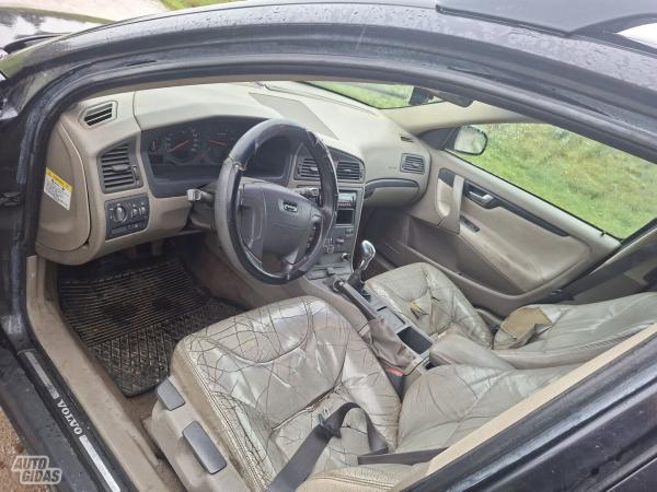 Volvo V70 2000 in Kretinga, with an engine capacity of 2.50 L and mileage of 386 thousand km for 750 €, photo 7 on AUTOMOTO.COM.LV