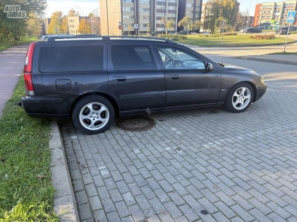 Вольво В70 2000 в Аникщяй, объемом двигателя 2.50 л и пробегом 392 тыс. км за 800 €, фото 7 на AUTOMOTO.COM.LV