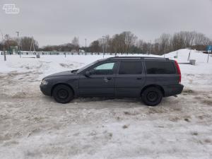 Volvo V70 2001 Šauļi, ar dzinēja tilpumu 2.50 L un nobraukumu 385 tūkst. km par 950 €, foto 2 vietnē AUTOMOTO.COM.LV