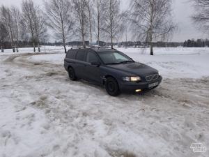 Volvo V70 2001 Šauļi, ar dzinēja tilpumu 2.50 L un nobraukumu 385 tūkst. km par 950 €, foto 7 vietnē AUTOMOTO.COM.LV
