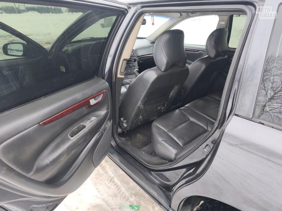 Volvo V70 2001 Šauļi, ar dzinēja tilpumu 2.50 L un nobraukumu 385 tūkst. km par 950 €, foto 10 vietnē AUTOMOTO.COM.LV