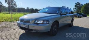 Volvo V70 2001 in Riga, with an engine capacity of 2.40 L and mileage of 372 thousand km for 4495 €, photo 5 on AUTOMOTO.COM.LV