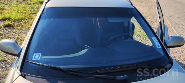 Volvo V70 2001 in Riga, with an engine capacity of 2.40 L and mileage of 372 thousand km for 4495 €, photo 9 on AUTOMOTO.COM.LV