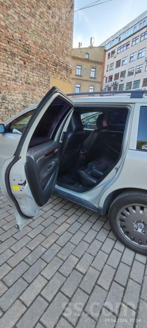 Volvo V70 2001 in Riga, with an engine capacity of 2.40 L and mileage of 372 thousand km for 4495 €, photo 15 on AUTOMOTO.COM.LV