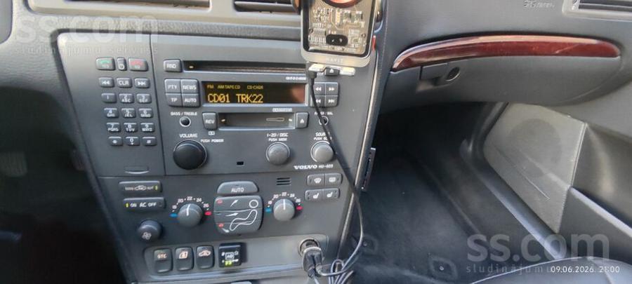 Volvo V70 2001 in Riga, with an engine capacity of 2.40 L and mileage of 372 thousand km for 4495 €, photo 24 on AUTOMOTO.COM.LV
